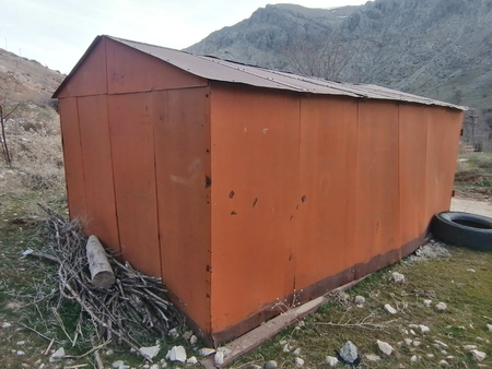 Garaj sotiladi listi yaxwi qalin