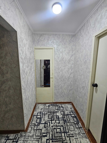 2 xonali 58m² 4-qavat sotiladi.