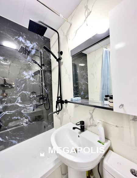 Новза Метро 1в2/3/4 Балкон 1/3 Евро Хай-Тек