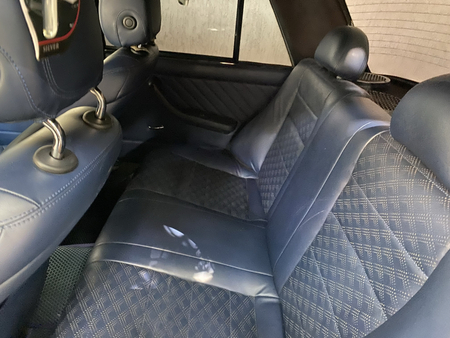 Vaz 2106 shaharda bitta bogani sotladi