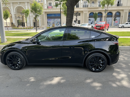 Продается Tesla