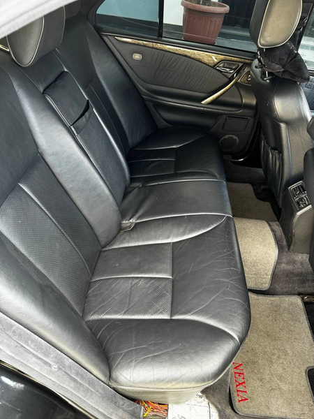 Mercedes Benz w210