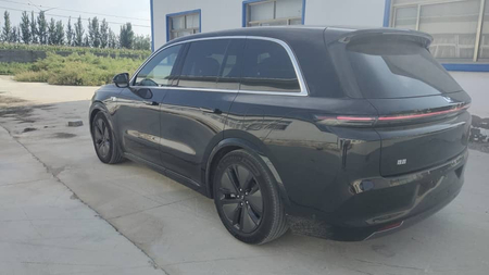 Lixiang L8 Max (L9) 2024 август без пробег