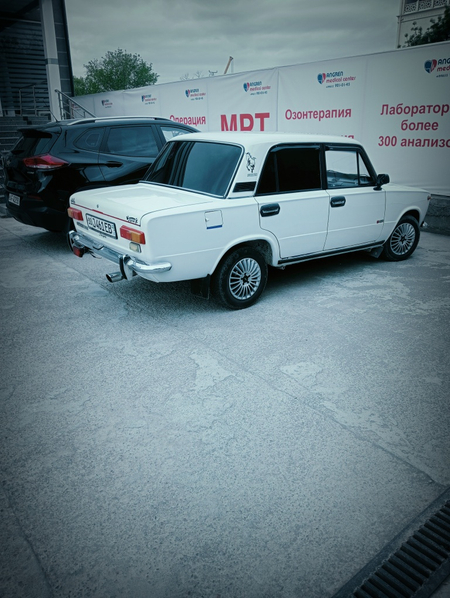 Jiguli 01 sotiladi yili 1978 moshina benzin xolati idiyal