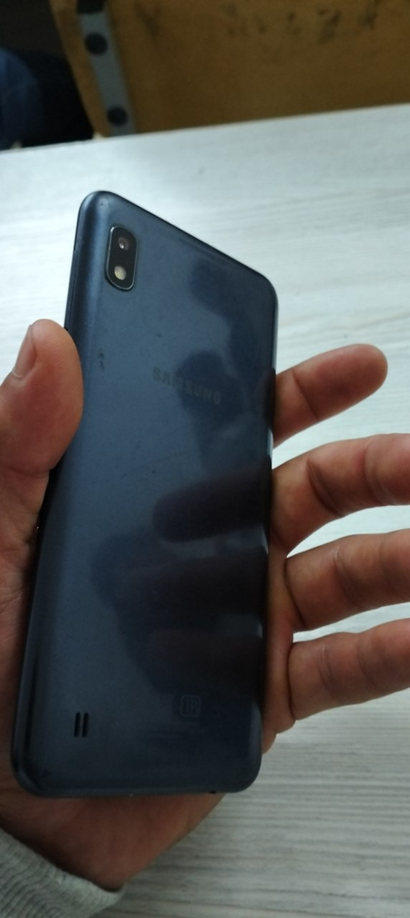 Samsung A10.     .