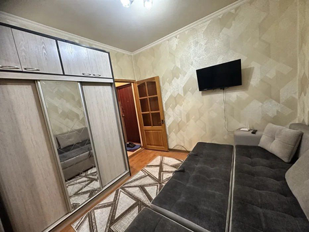 Чиланзар 2 1в2 комнатная со всеми удобствами