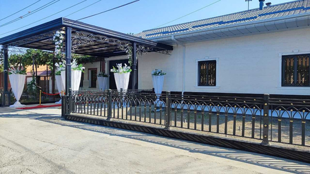 Temir darvozalar perila agrajdeniya