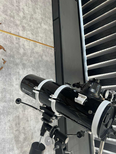 Телескоп Celestron Deluxe 130 EQ / teleskop / magazin