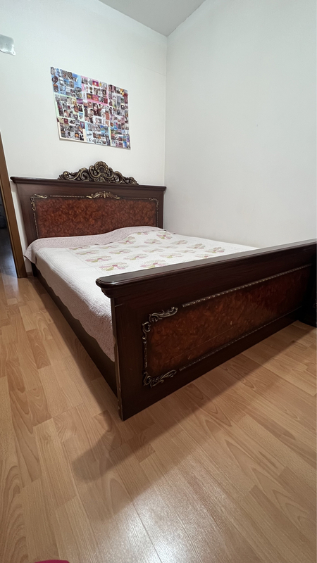 Срочно продам спальный гарнитур