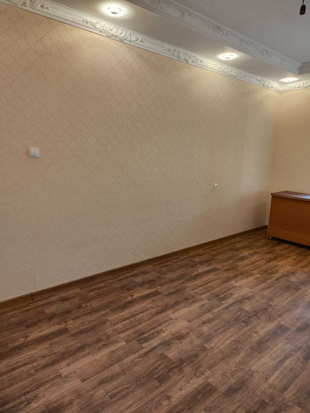 3 хонали квартира сотилади ҳамма шароити билан, кирасиз ва яшайсиз.
