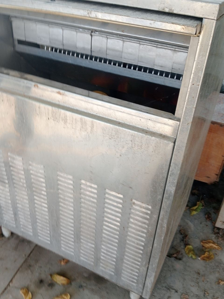 Продаётся лёдгенератор