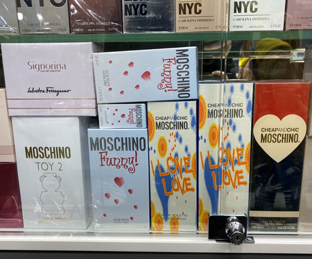 Moschino jenskiy