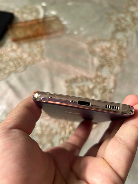 Srochno sotiladi Samsung S21 Plus 5G sotiladi 256/8Gb