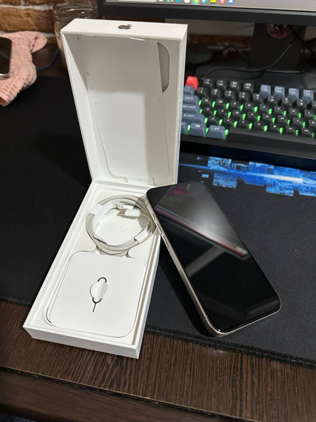 Iphone 15 pro телефон
