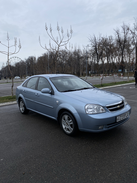 Lasetti 1.8 aftomat qilingan