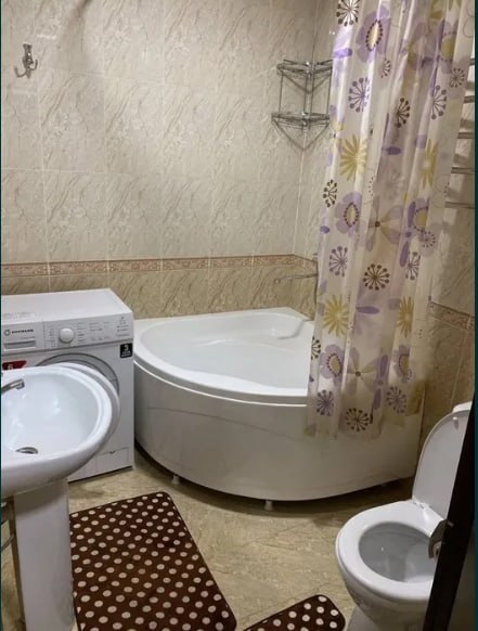 Ц-13 ПРОДАЮ 2/3/4 клиника медион