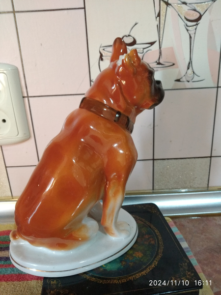 Продам статуэтки и шкатулку