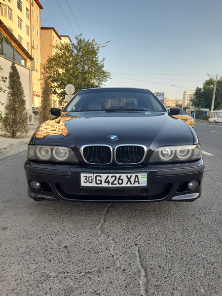 БМВ Е39 1998 год на механике