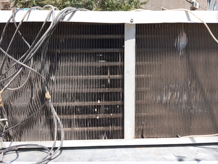 Katta radiator sotiladi