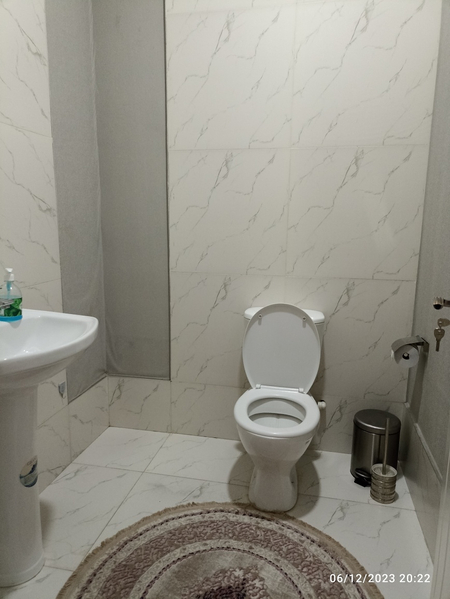 Oqtepa sohilboʻyida 3 xonali uy arendaga beriladi