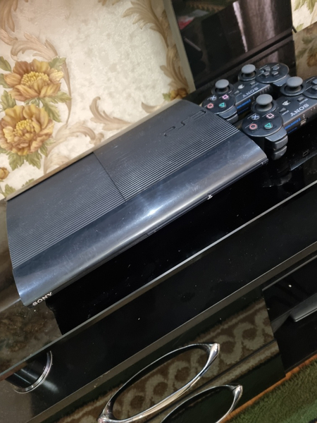 PS3 yangidek 2ta pult