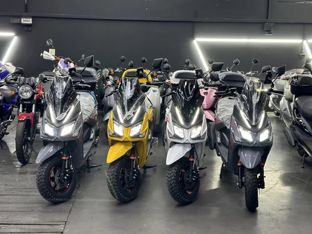 Moto Skuter Optim uz