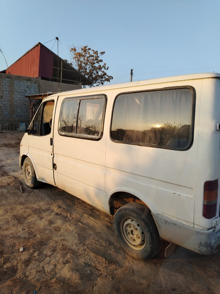 ford srochni sotiladi