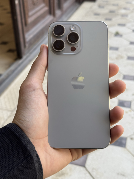 iPhone 15 Pro Max