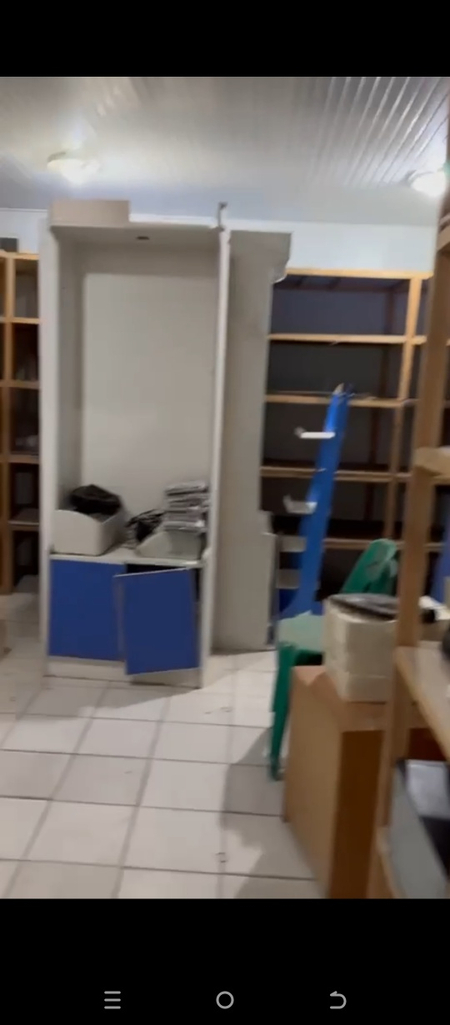 Здаеотса Аренда под офис Либа под бизнес 1 линияа Юунусабад 13