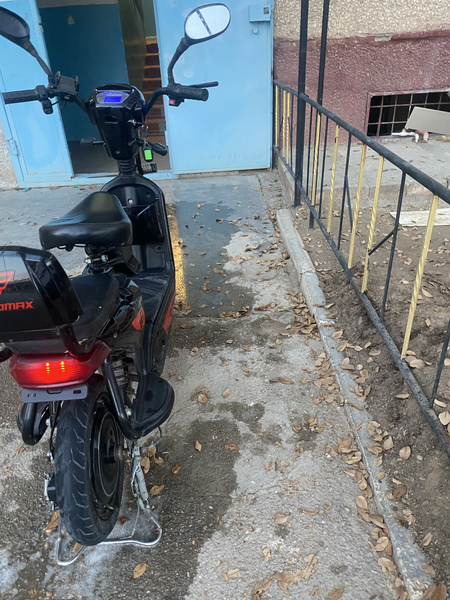 Skuter elektro yangi srochniga
