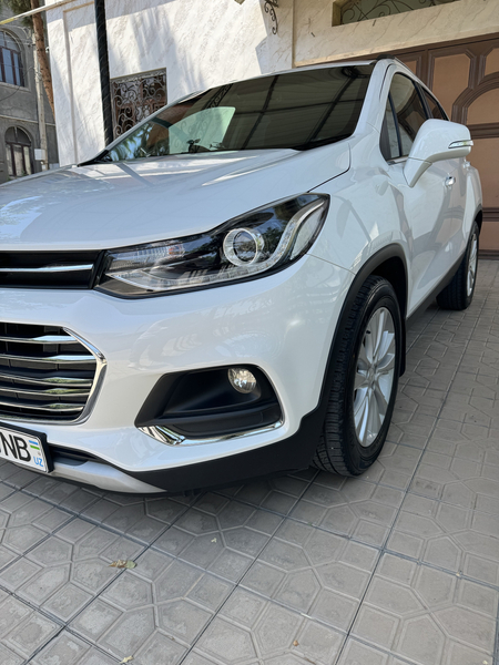 Tracker oq a/t ideal sostoyaniya 71.000 km yurgan bir qol