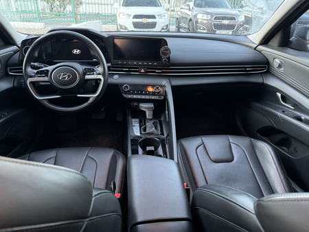 Hyundai elantra 2022 yil 26000 yurgan