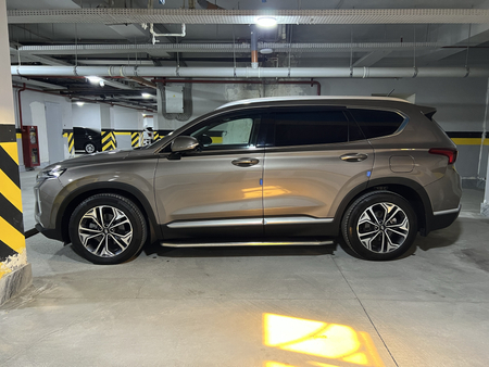 Hyundai Santa Fe 2019г 8000км