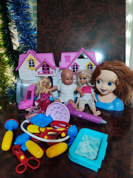 Продам игрушки не дорого доя девочки. За 100 т чиланзар