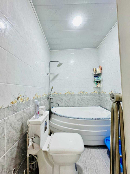 4 xonali 110m² 4-qavat uy sotiladi