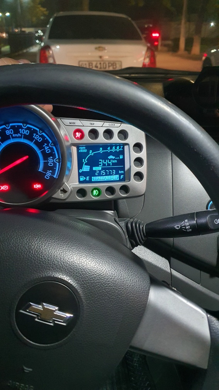 Spark evro avtomat yaxshi xolatda .спарк евро автомат в хорошем состоя