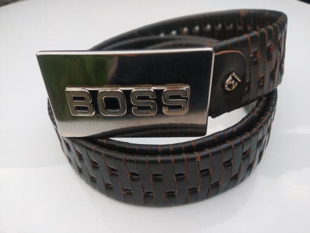 Ремень Hugo BOSS Italia ручная работа.