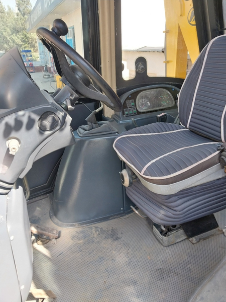Pagruzchik Traktor
