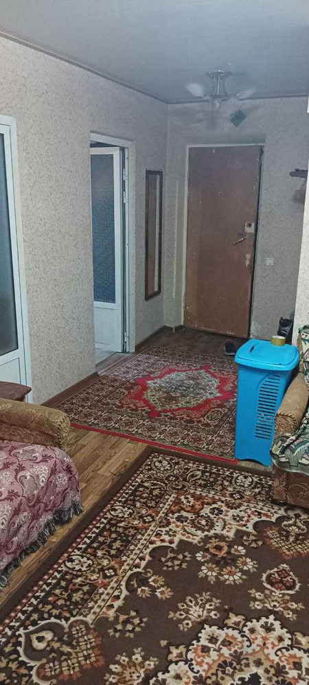 Янгиюль 2 в 3/3/4 среднее состояние, кирпич, теплая, ул. А. Ортикова