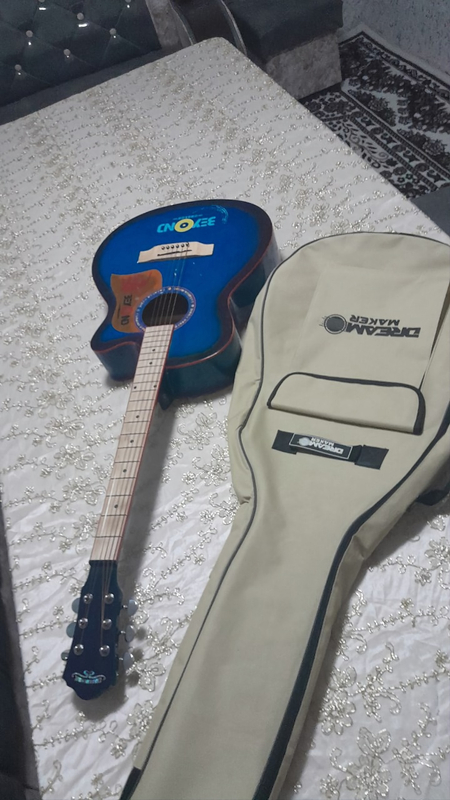 Caravan music gitara