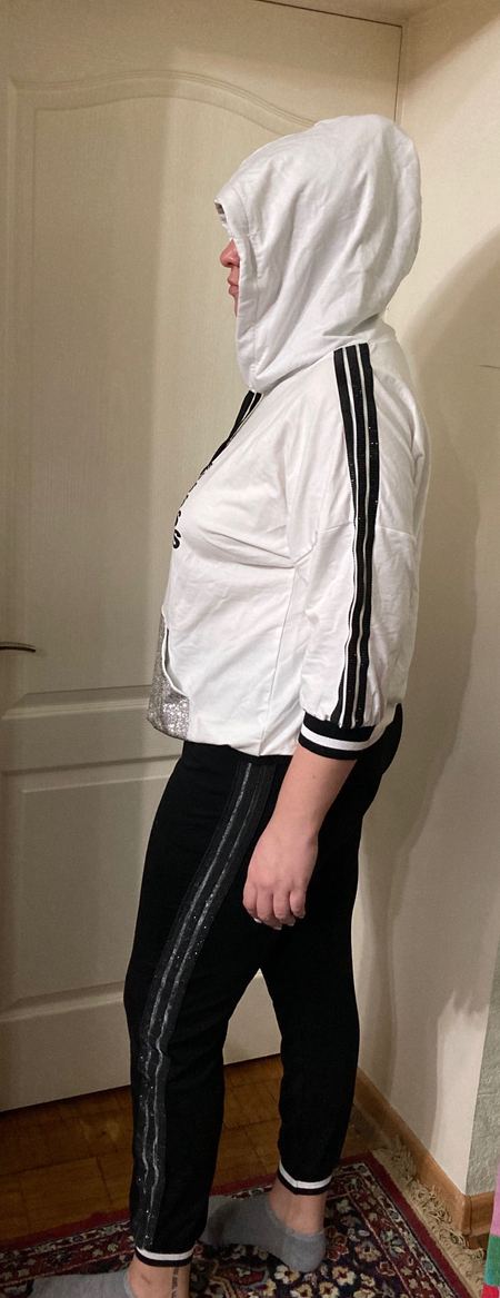 Новый женский спортивный костюм