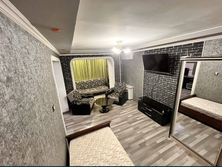 Максим Горький 1/2/5 МЕТРО Б.И.Й 2min_Площадь-34m2_Балкон-1х9_Кирпич