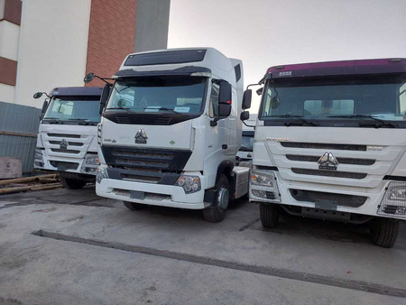 Рессорный газовый ТЯГАЧ SINOTRUK HOWO А-7 с доп. газовыми баллонами