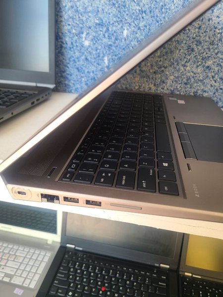 HP ZBook core i7-9850H/ RAM 16GB/ 256GB SSD/ Nvidia 4GB Quadro T2000