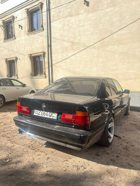 БМВ е34 520сотилади срочно