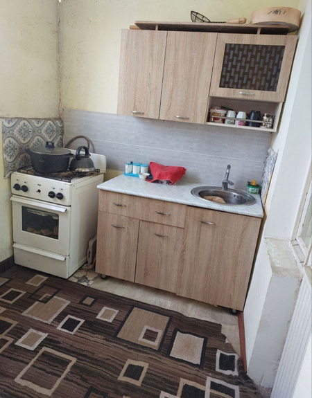 Продам Квартиру Буз-2  2/4/4  60м2  77 Серия
