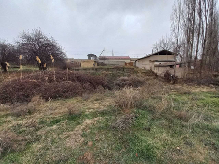 Собственник. Продается земля 8 сот Паркент Янгибазар.