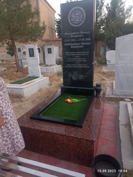 Памятники из гранита и  мрамора