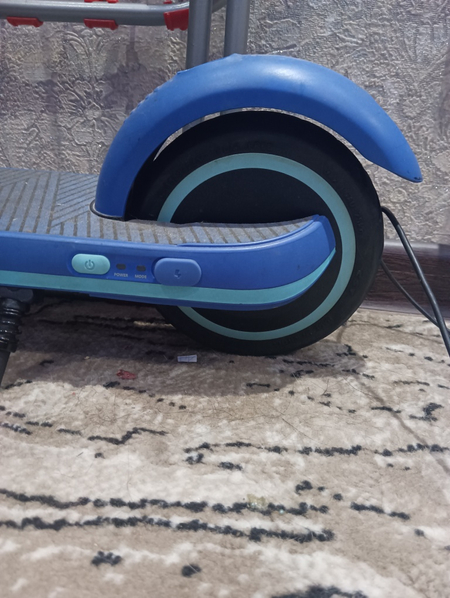 Продаю детский электронный самокат ninebot kids