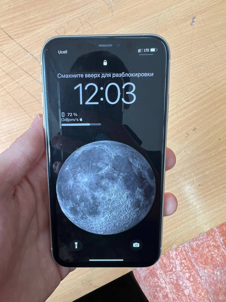 iPhone 11 White